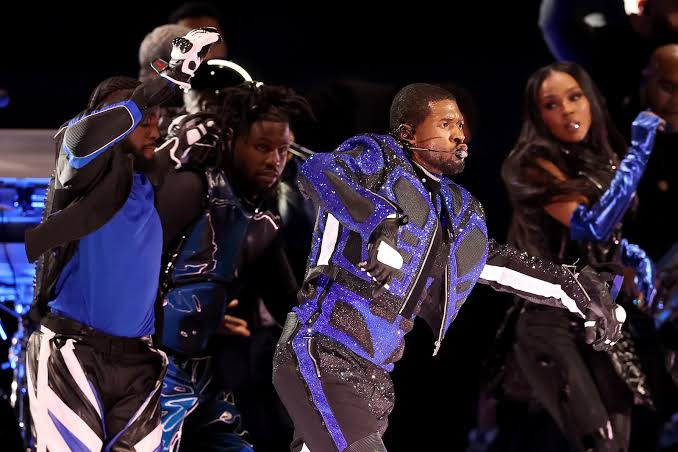 Usher Rocked Sierra Leonean Designer IB Kamara's Creation At Super Bowl ...